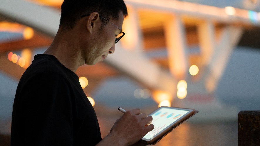 Analytics Solutions – Harnessing the Power of Data - PwC