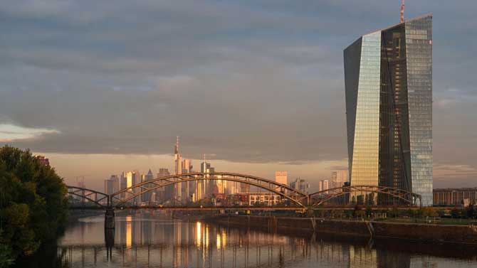 Interview zu ESG-Transformation von Unternehmen - PwC